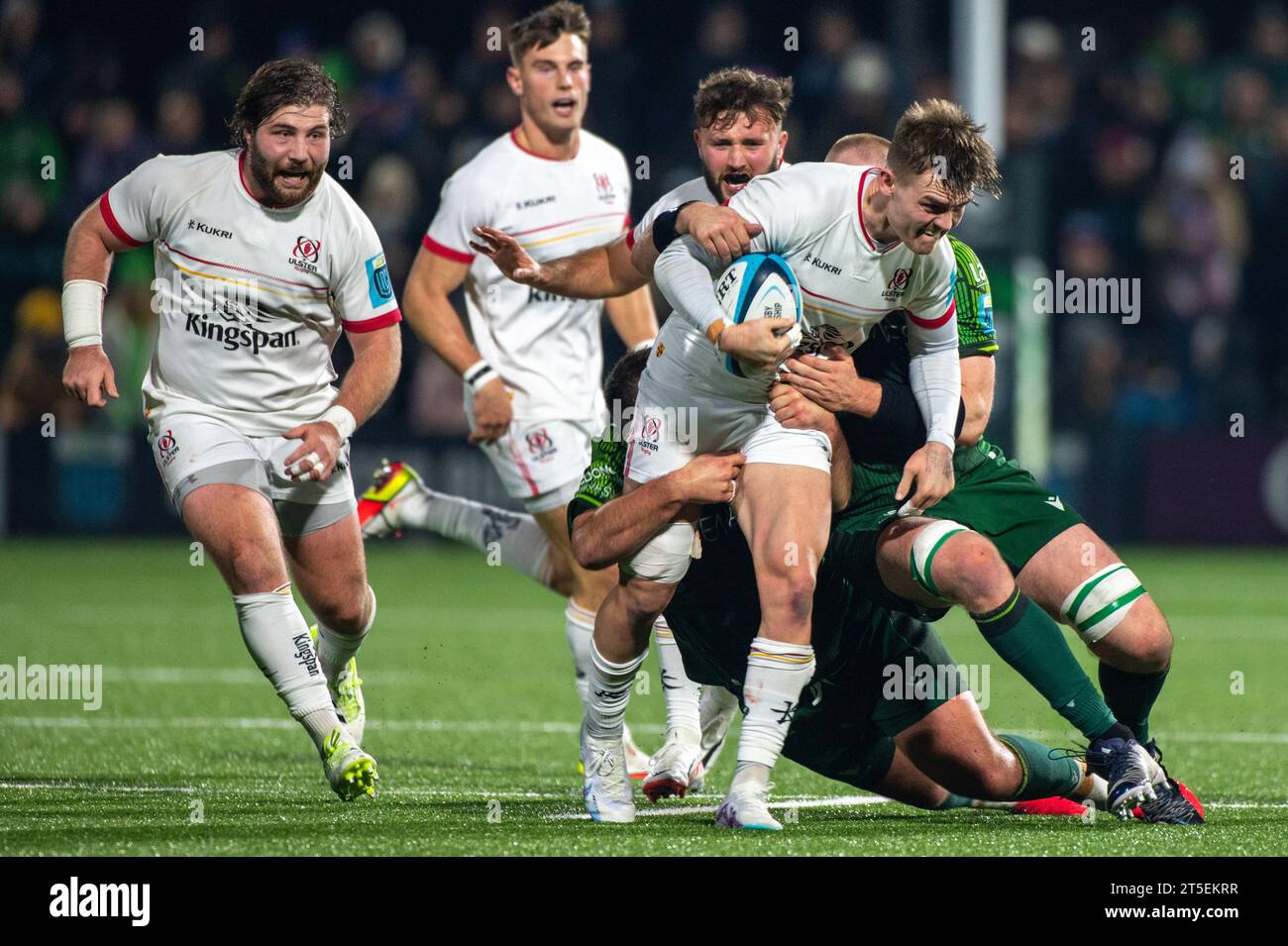 Galway, Ireland. 05th Nov, 2023. Jake Flannery of Ulster runs with the ...