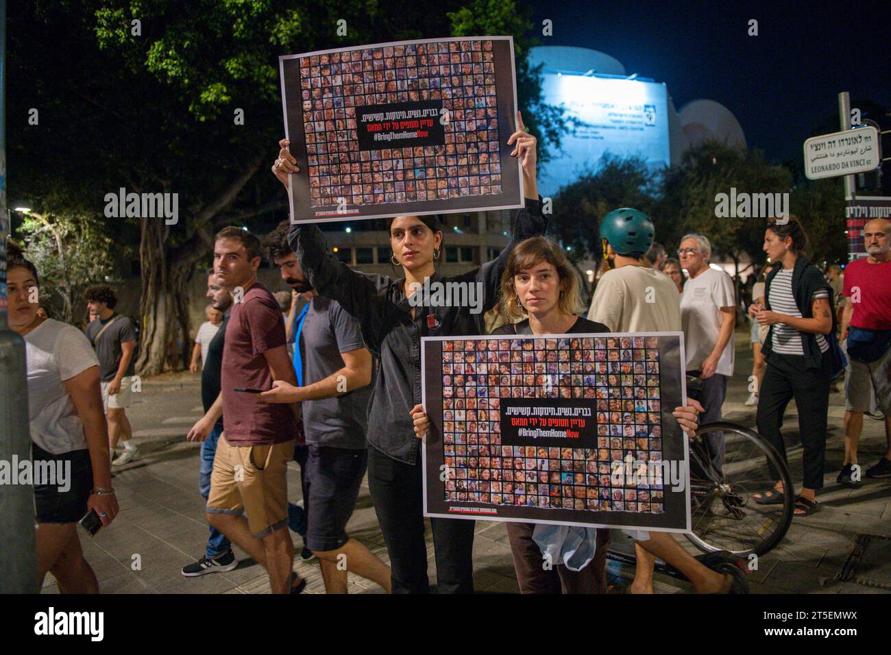 Tel Aviv, Israel. 04th Nov, 2023. Two young women carry banners with ...