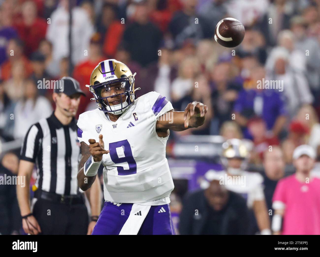 November 4, 2023 Washington Huskies quarterback Michael Penix Jr. (9 ...