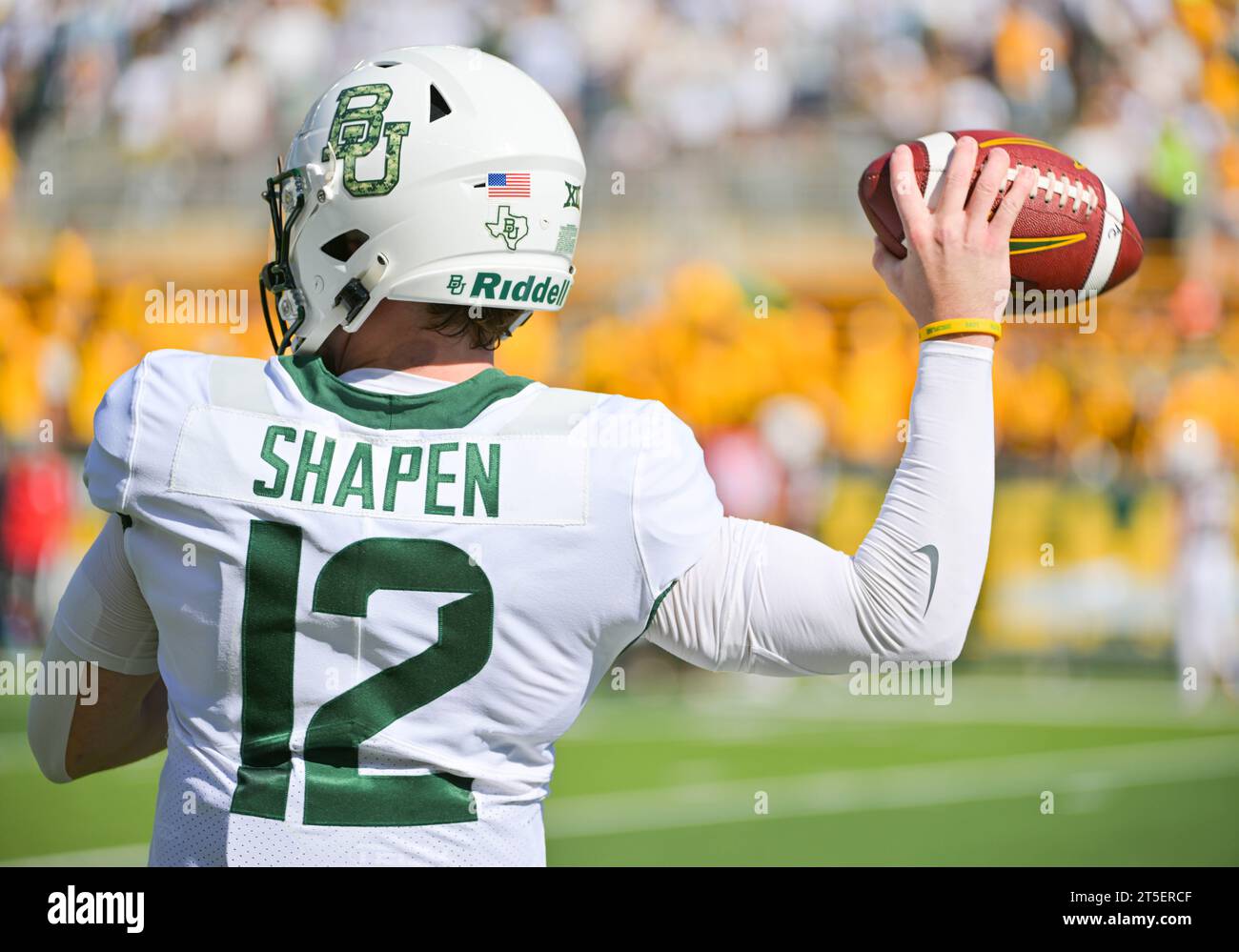 Waco, Texas, USA. 4th Nov, 2023. Baylor Bears quarterback Blake Shapen ...