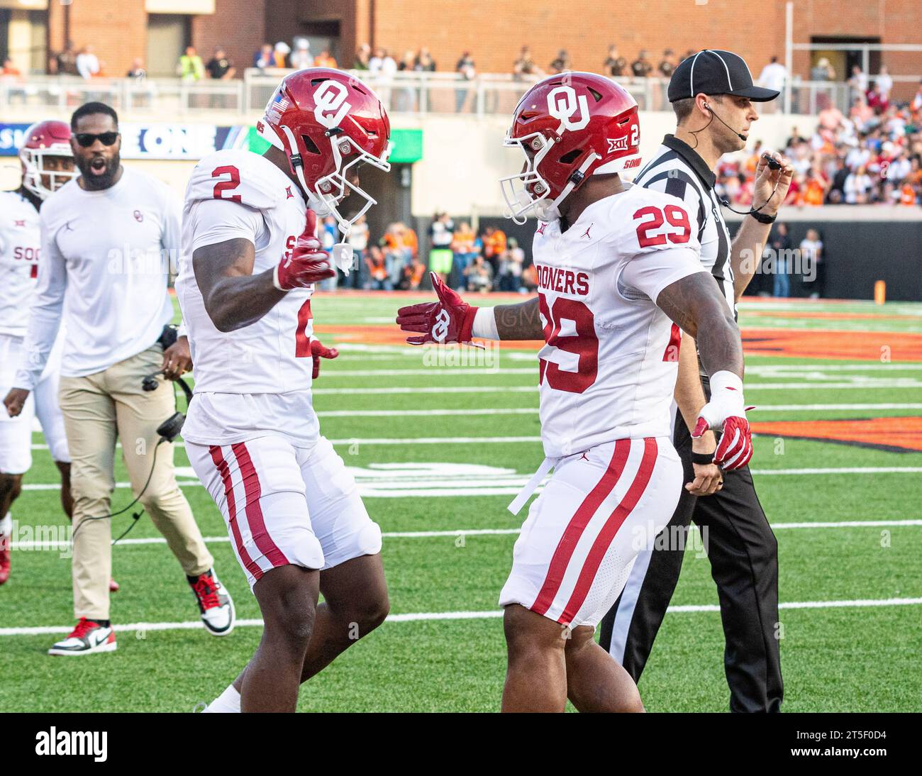 Stillwater, Oklahoma, USA. 4th Nov, 2023. Oklahoma Sooners running back ...