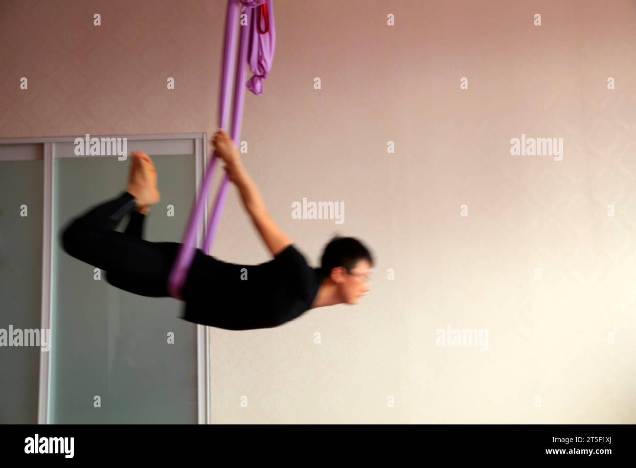 Yoga images hi-res stock photography and images - Alamy
