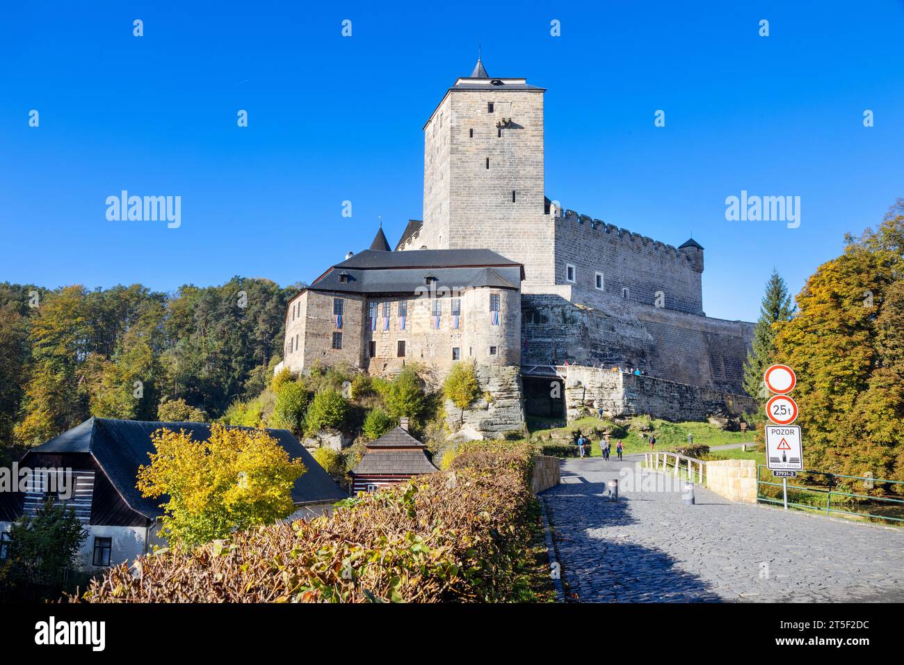 Gotický hrad Kost u Sobotky, Cesky raj, Ceska republika / gothic castle ...