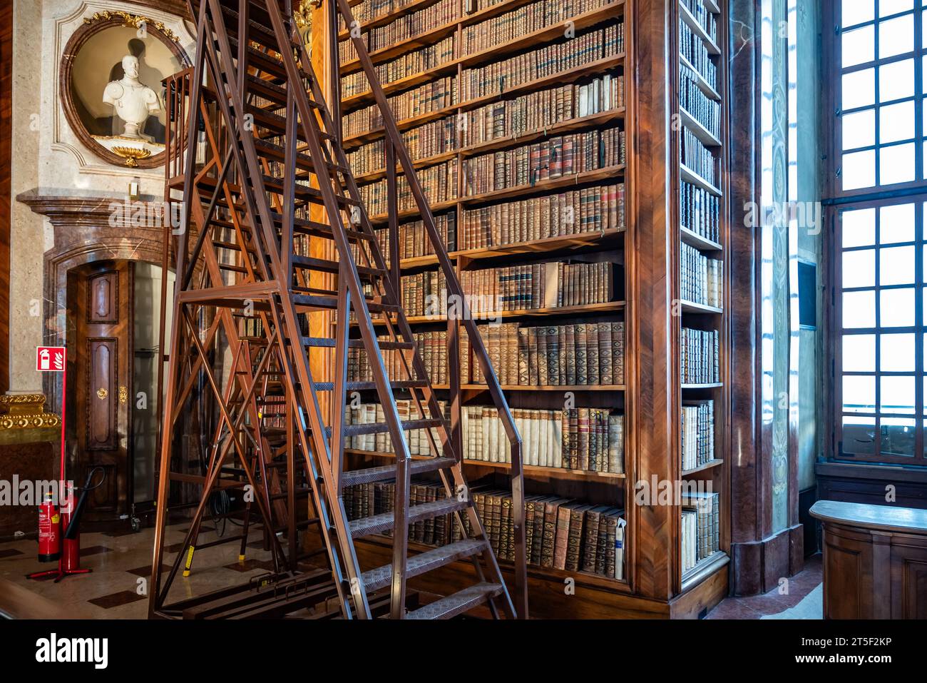 Vienna, Austria 29 September 2023. Insterior of imperial national ...