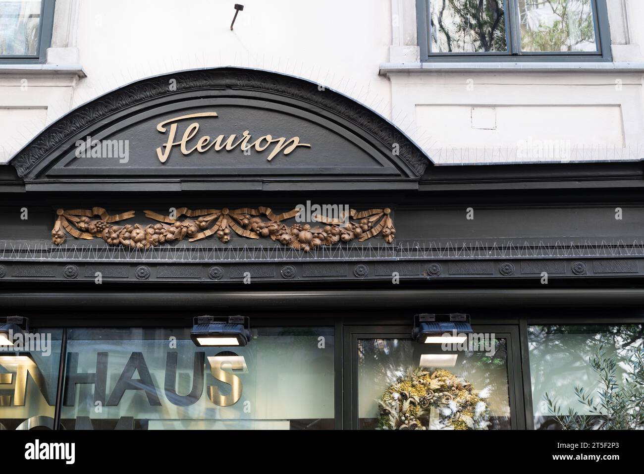 Vienna, Austria 29 AUgust 2023. cute flower shop in the city centre of ...