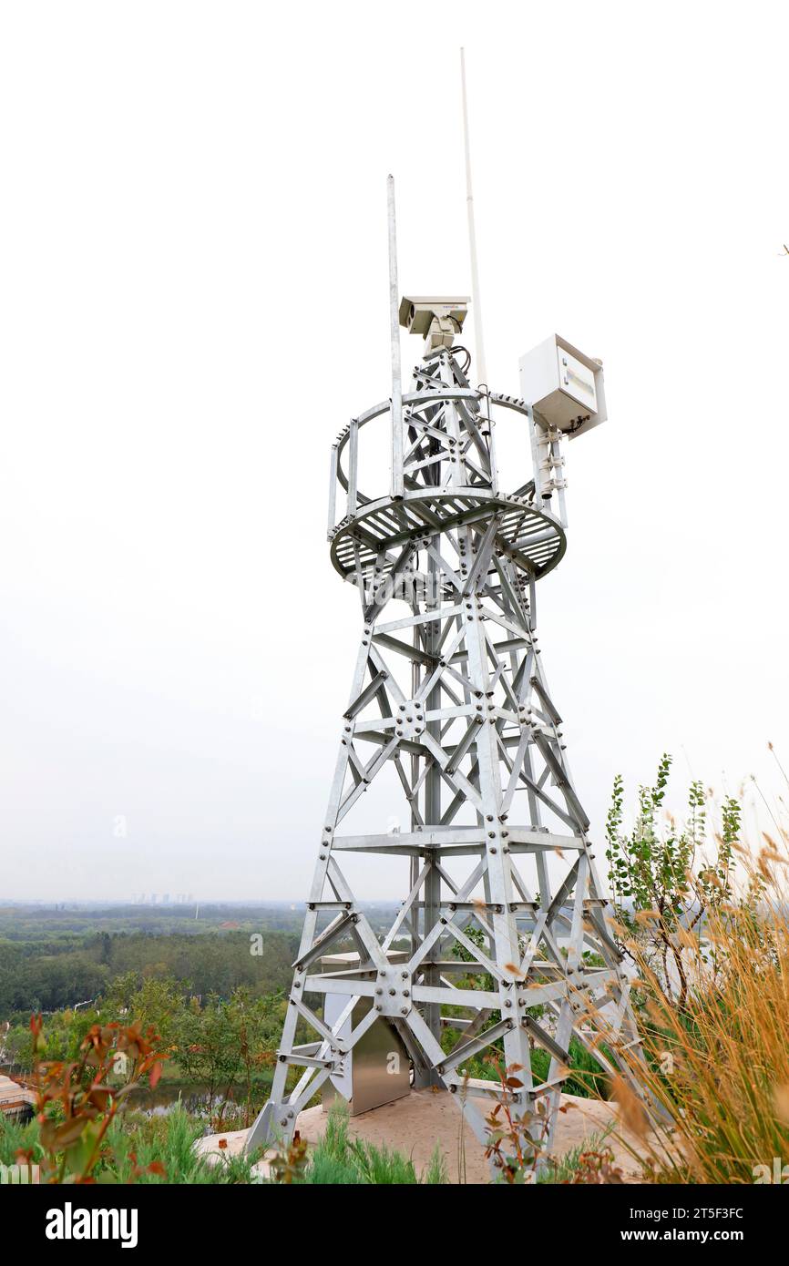 Bracket signal hi-res stock photography and images - Alamy