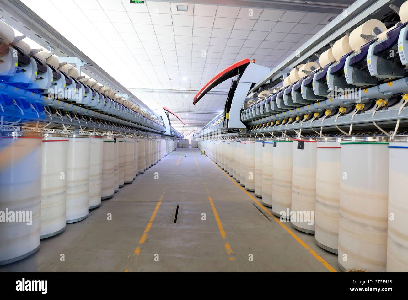 Spinning plant hi-res stock photography and images - Alamy