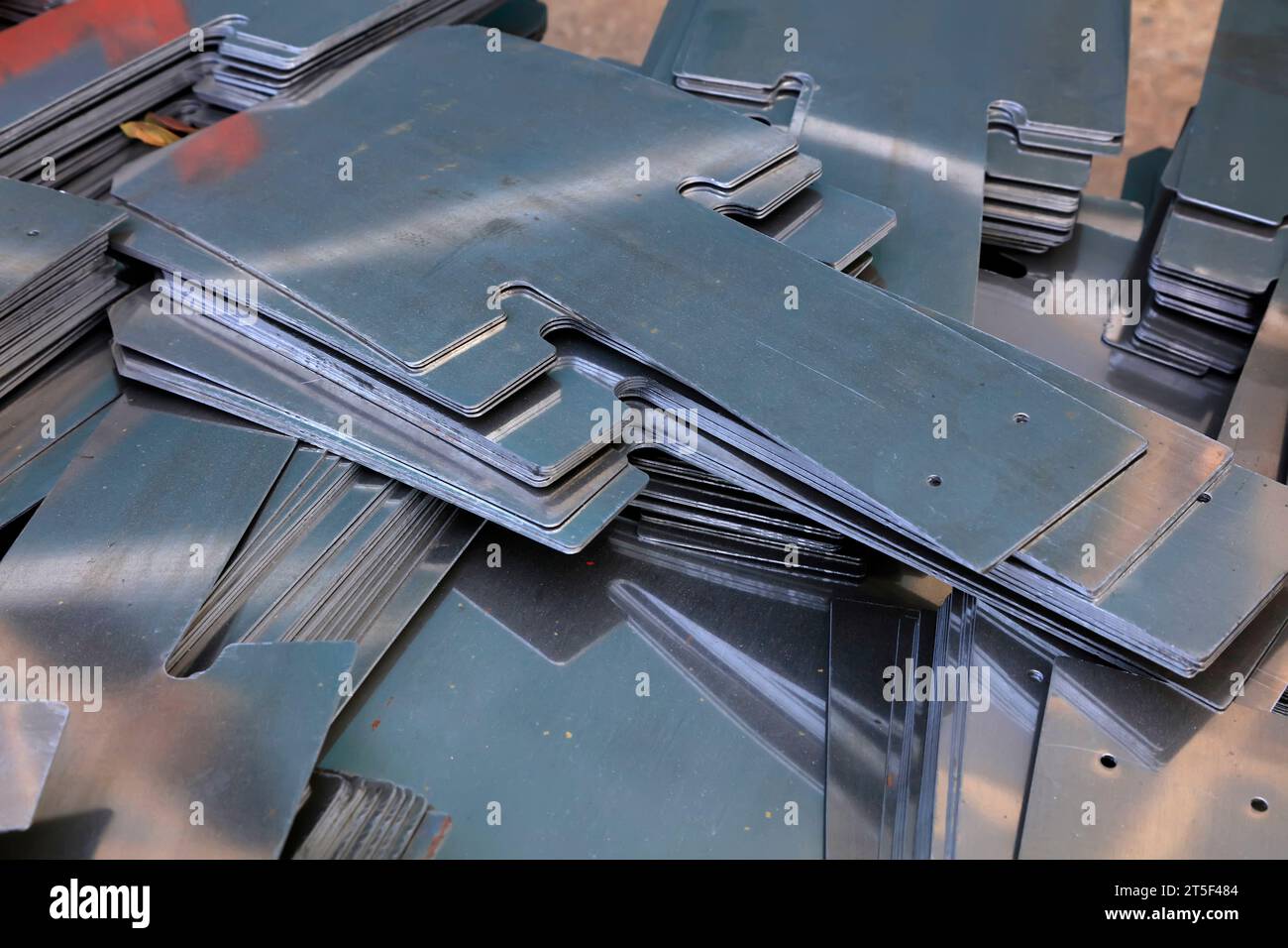 Stamping plant hi-res stock photography and images - Alamy
