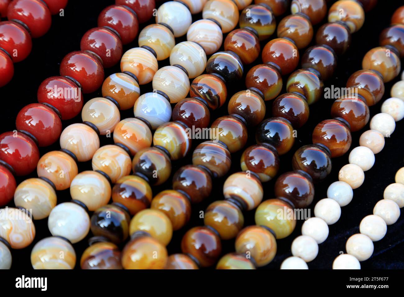 Chinese jade arts and crafts Stock Photo - Alamy