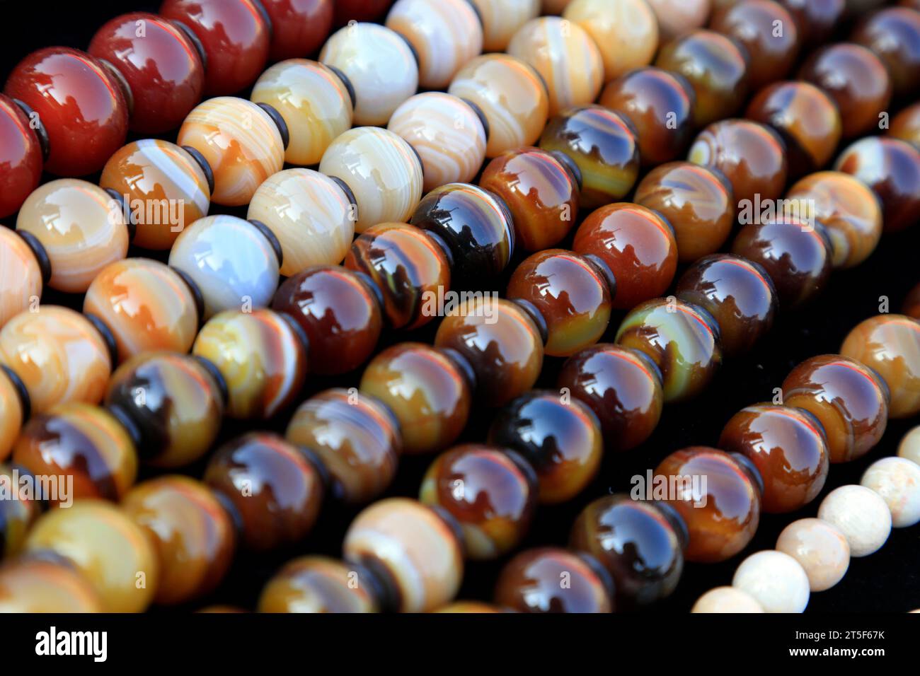 Chinese jade arts and crafts Stock Photo - Alamy
