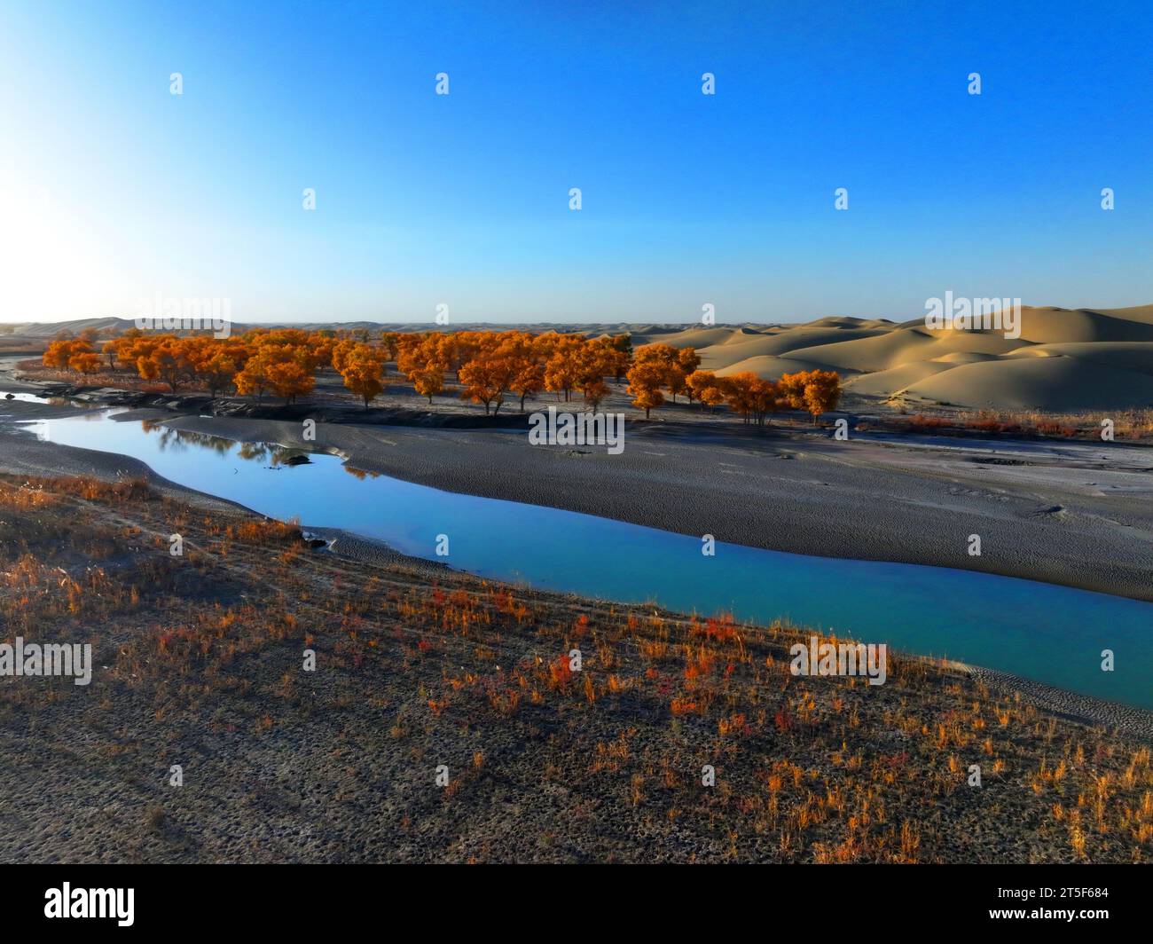 BAZHOU, CHINA - NOVEMBER 4, 2023 - Aerial photo taken on Nov 4, 2023 ...