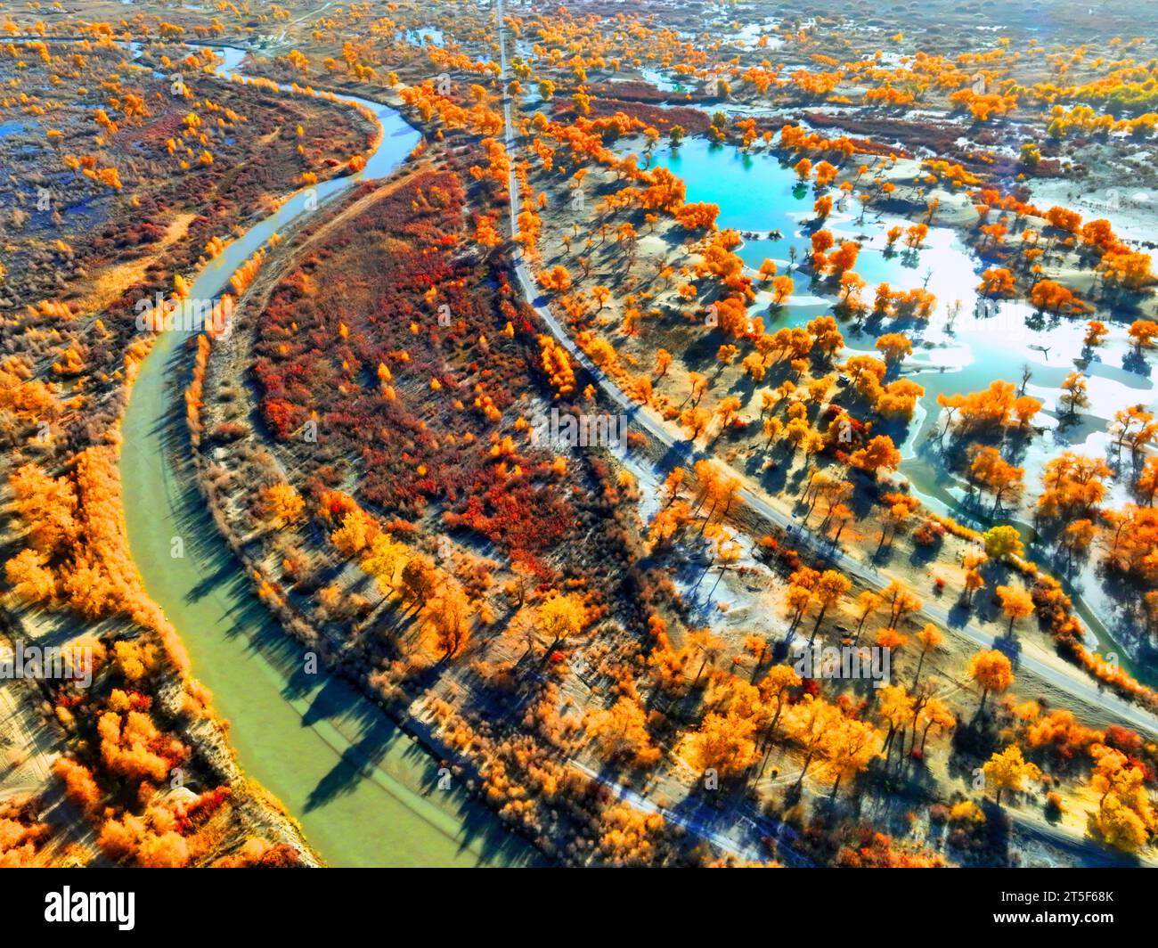 BAZHOU, CHINA - NOVEMBER 4, 2023 - Aerial photo taken on Nov 4, 2023 ...