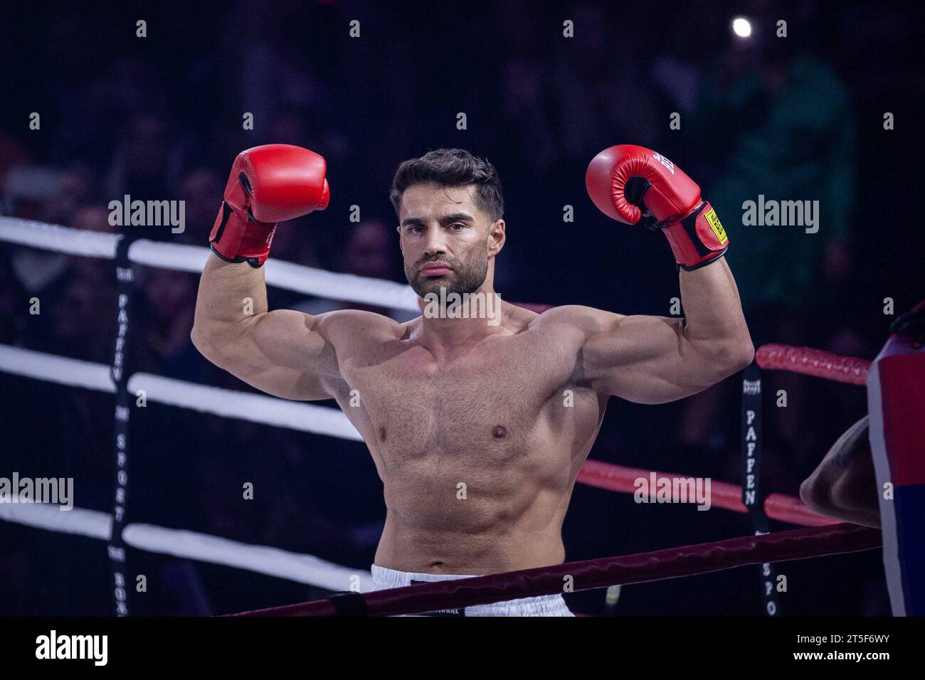 FAME FIGHTING 2023 - Boxevent mit Influencern und Reality-Stars Aleksandar Aleks Petrovic zeigt ...