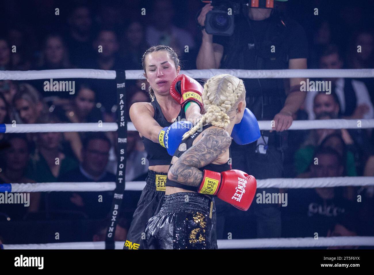 Carina spack hi-res stock photography and images - Alamy