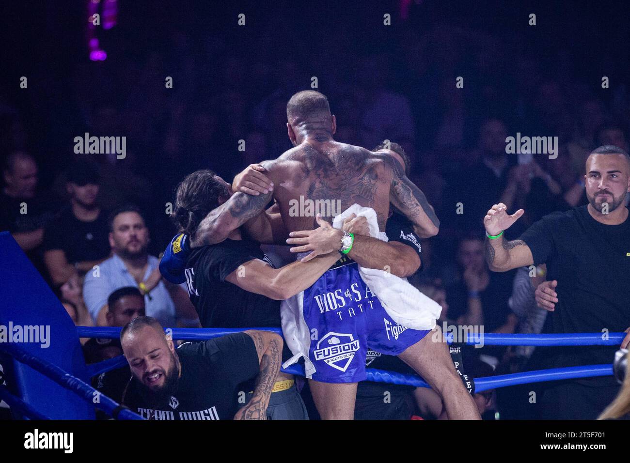 Gegen den fame hi-res stock photography and images - Alamy