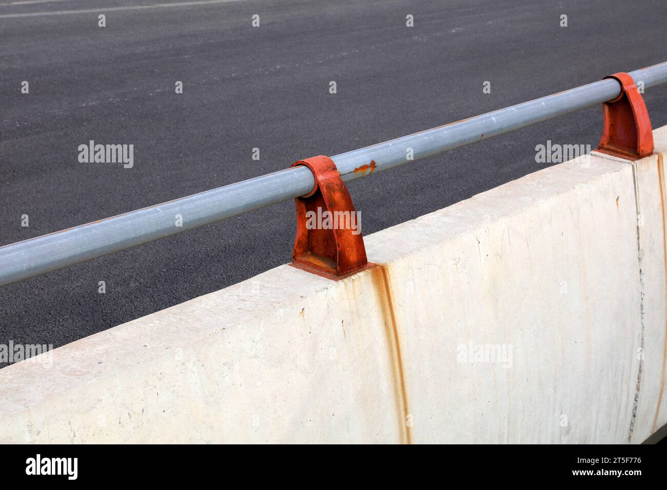 Steel pipe bridge railing Stock Photo - Alamy
