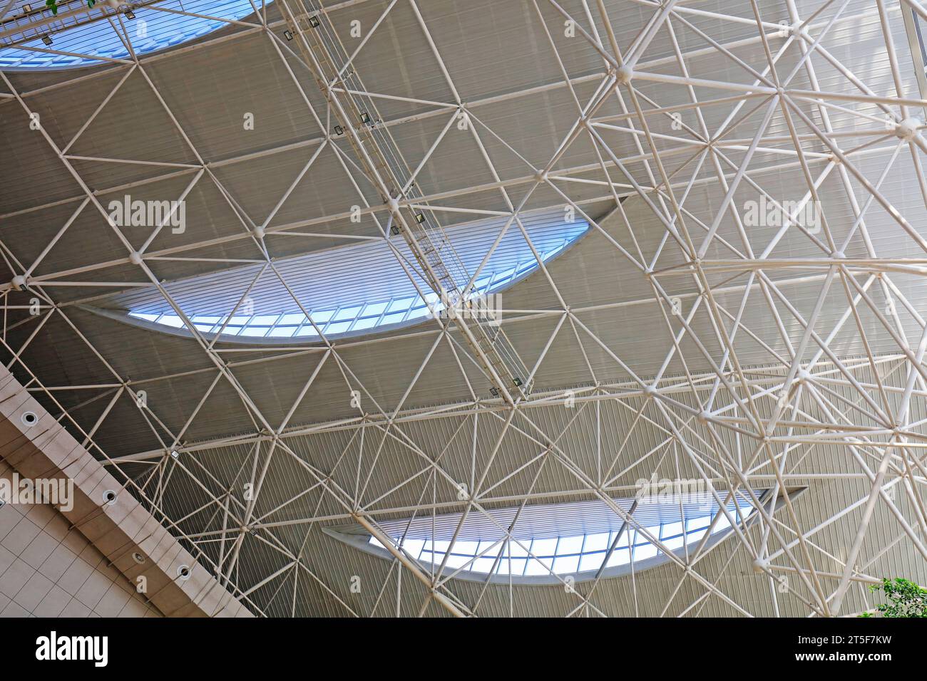 Steel beam frame structure Stock Photo - Alamy