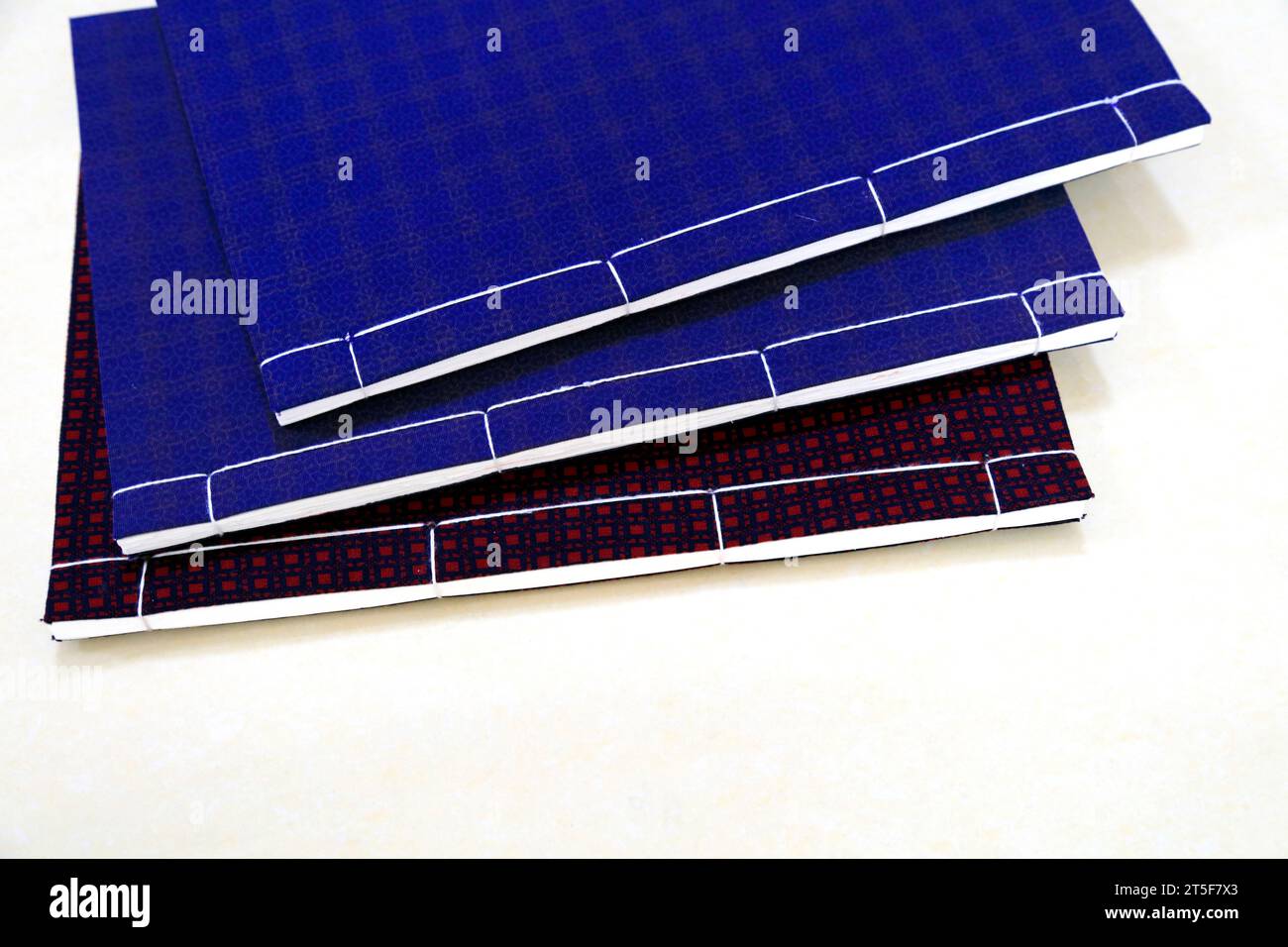 China traditional thread bound books Stock Photo - Alamy