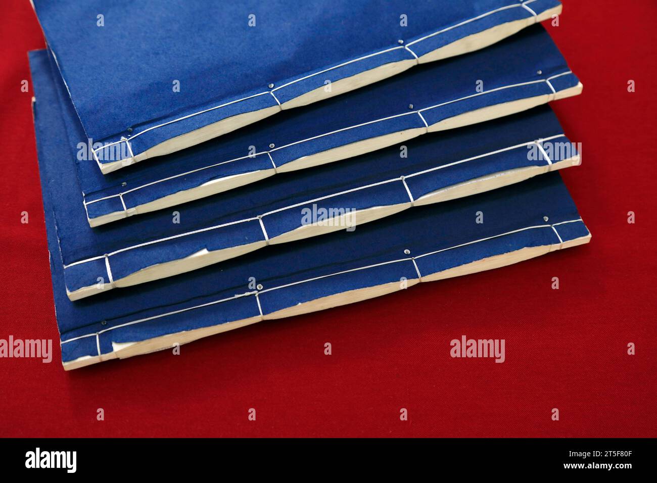 China traditional thread bound books Stock Photo - Alamy