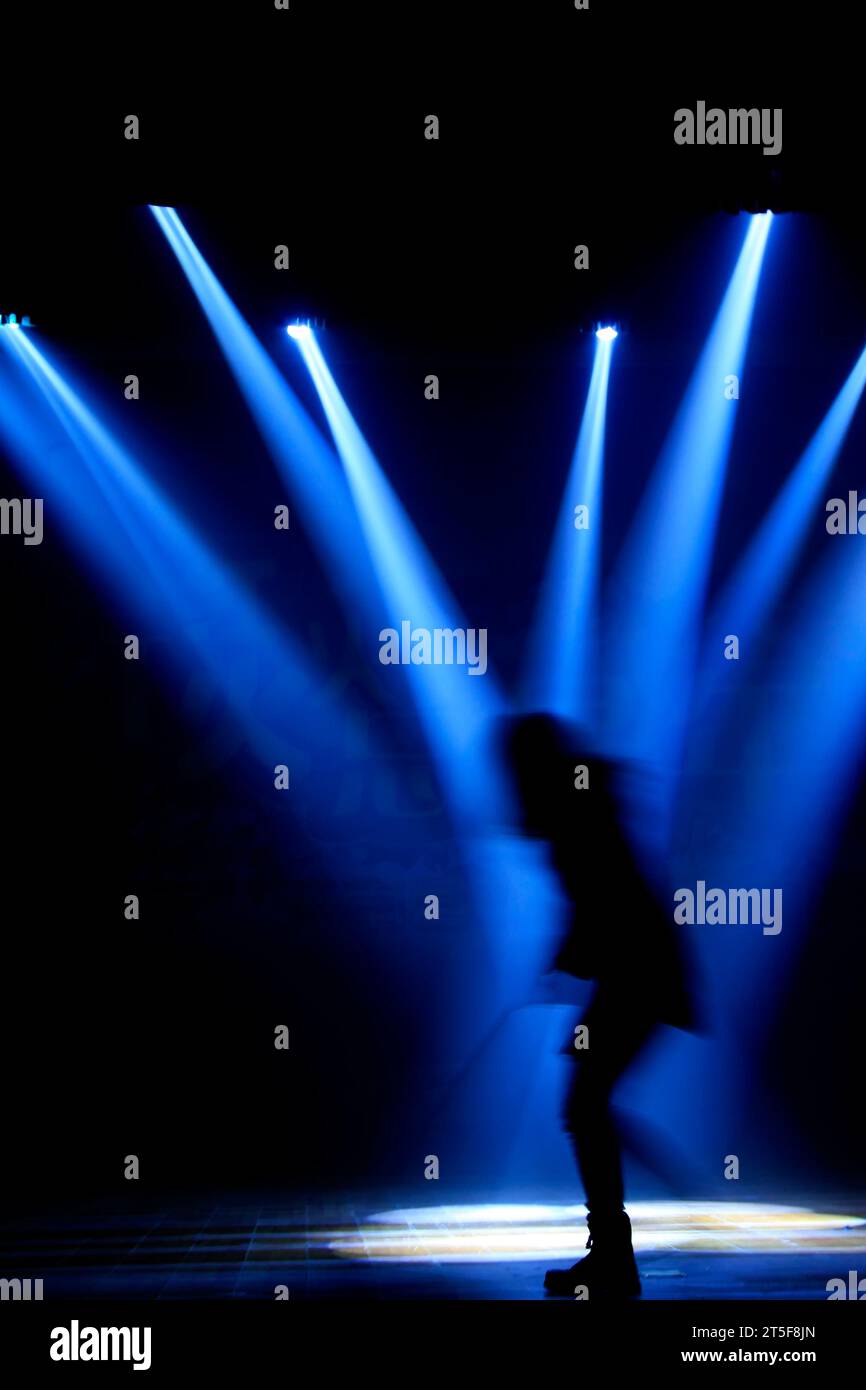 stage lighting effect in the darkness, closeup of photo Stock Photo - Alamy