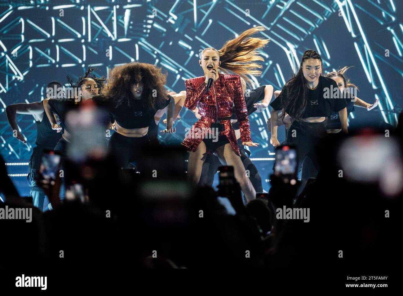 Italian singer Music Concert - Annalisa - Il Forum Annalisa Scarrone ...