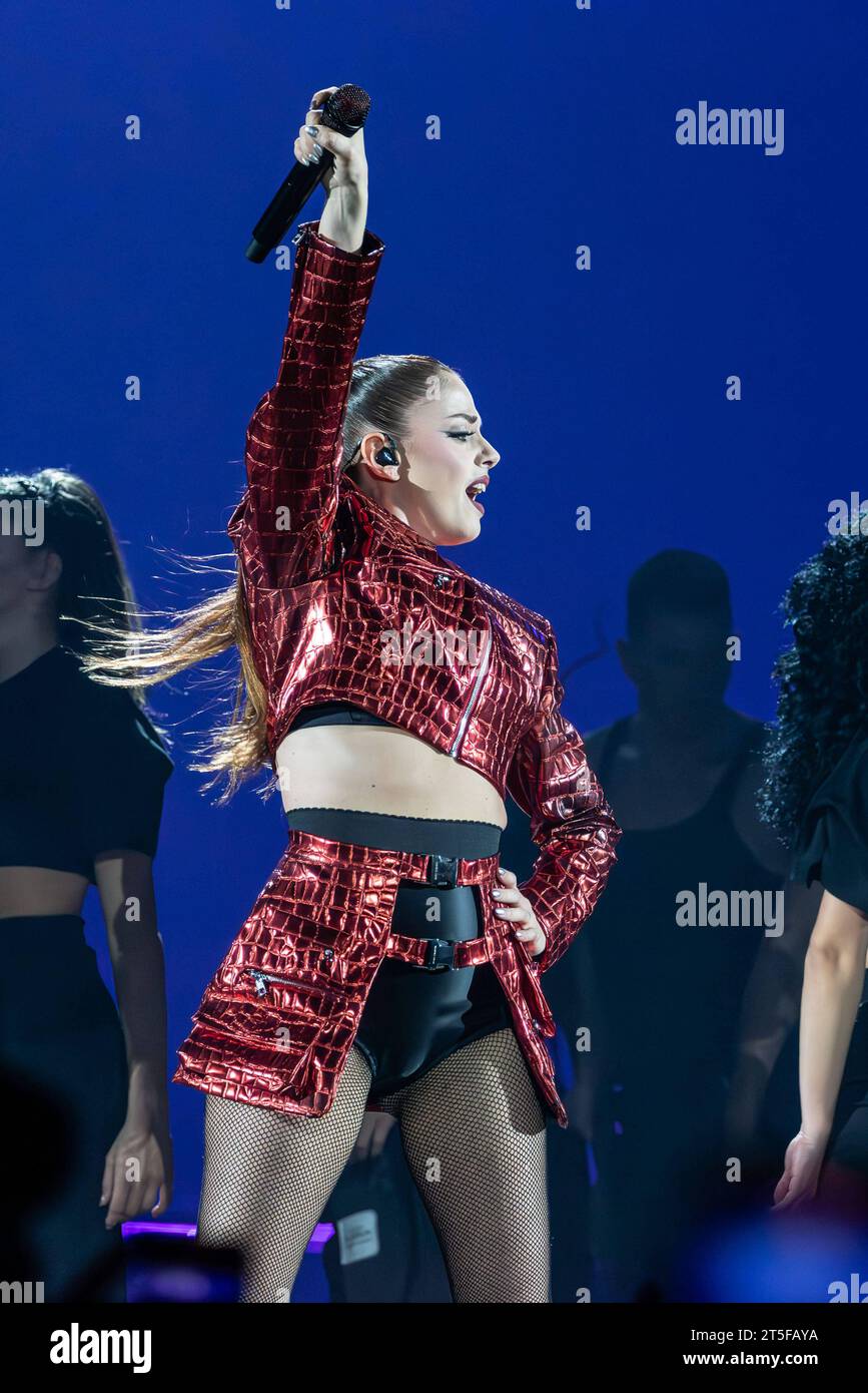 Italian singer Music Concert - Annalisa - Il Forum Annalisa Scarrone ...