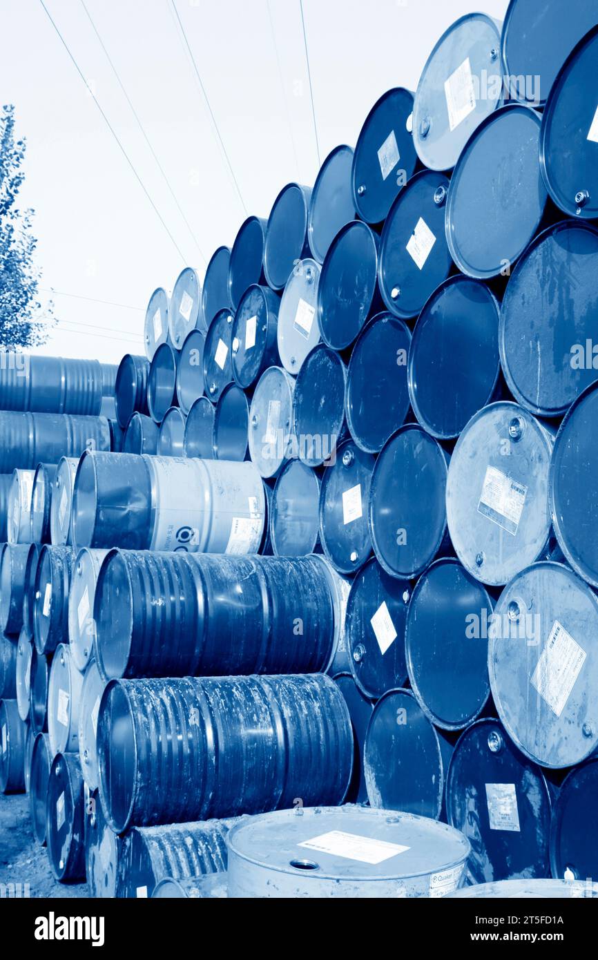 Oil drums stacked hi-res stock photography and images - Alamy