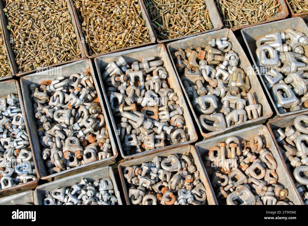 Spare parts fasteners bolts hi-res stock photography and images - Alamy