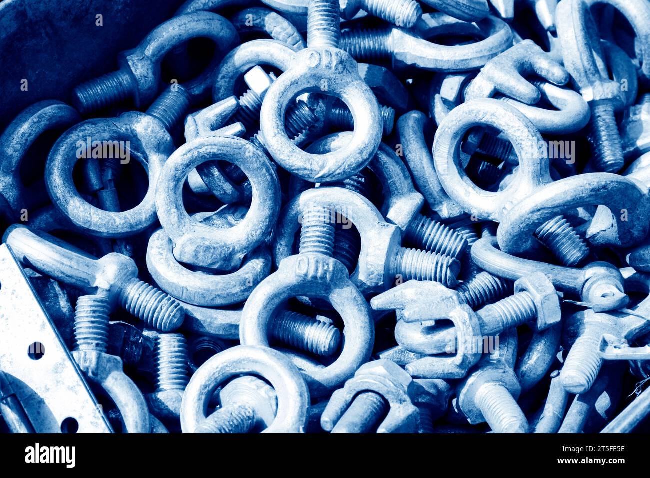 Thread ring hi-res stock photography and images - Alamy