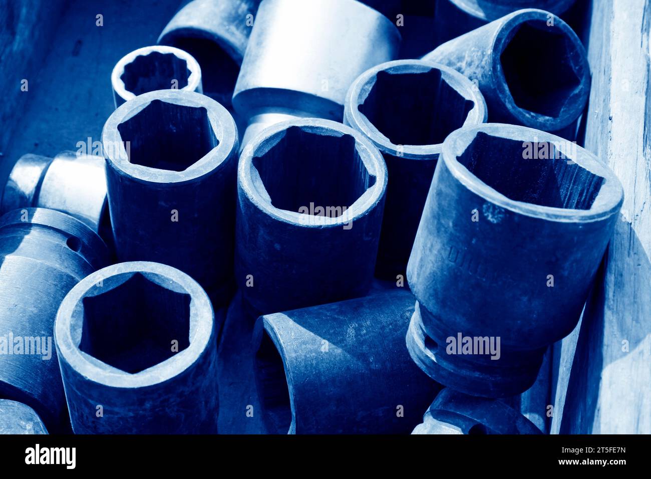 Metal piling hi-res stock photography and images - Alamy