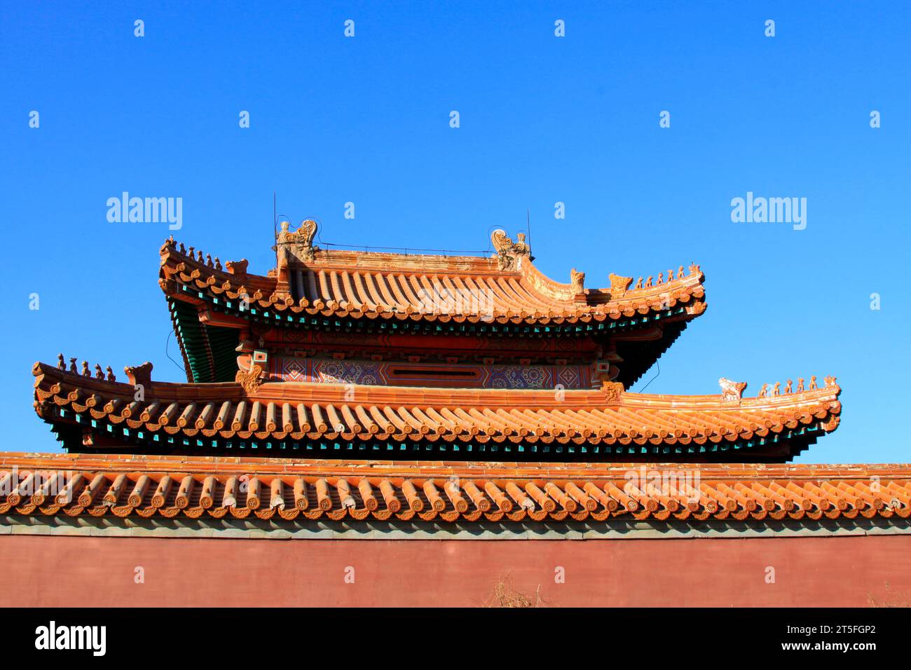 Eaves ridge beast landscape architecture, ZunHua, hebei province, China ...