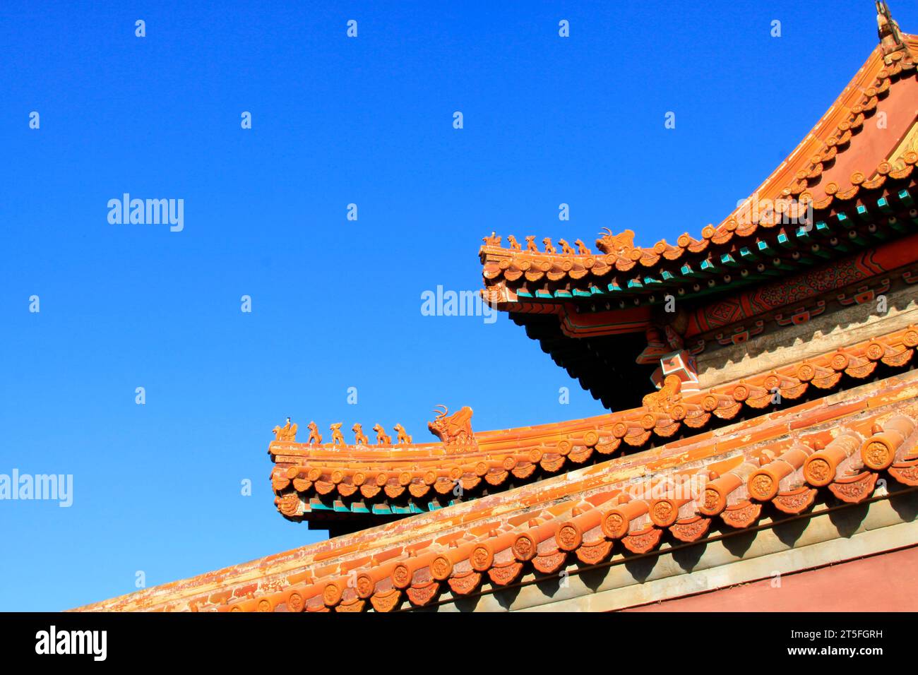 Eaves ridge beast landscape architecture, ZunHua, hebei province, China ...