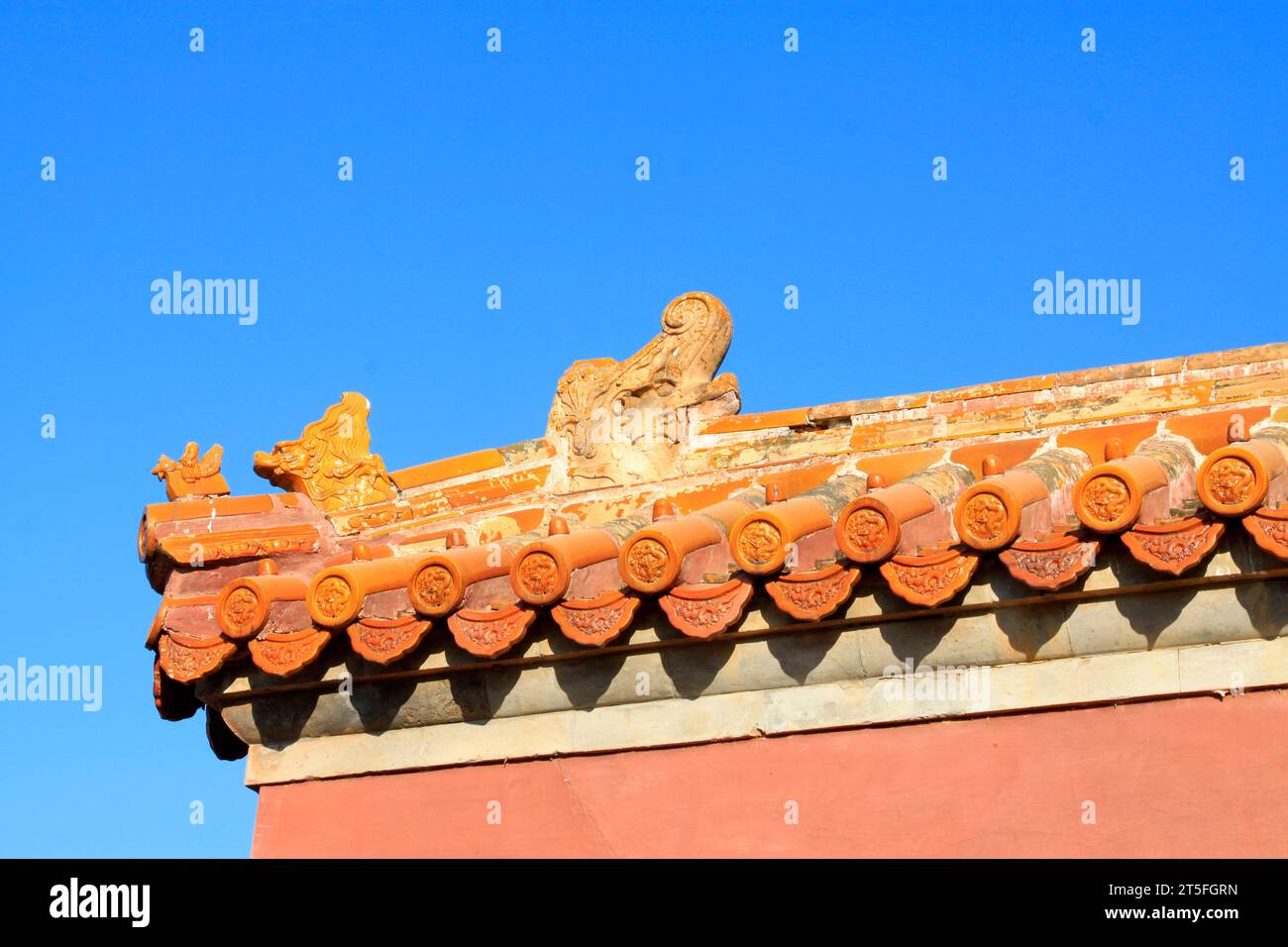 Eaves ridge beast landscape architecture, ZunHua, hebei province, China ...