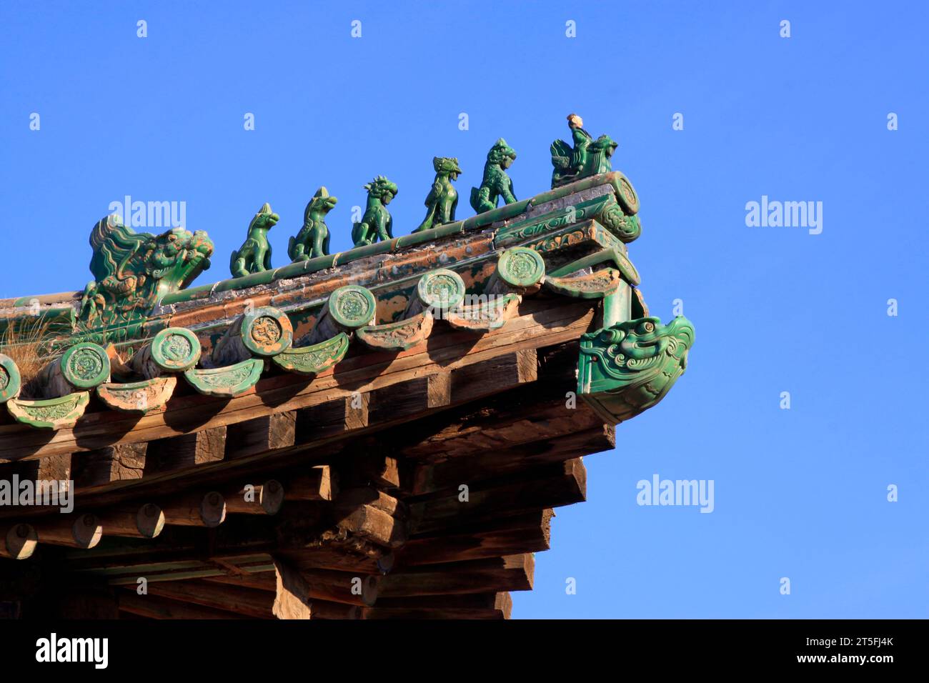 eaves ridge beast Chinese traditional style landscape architecture in ...