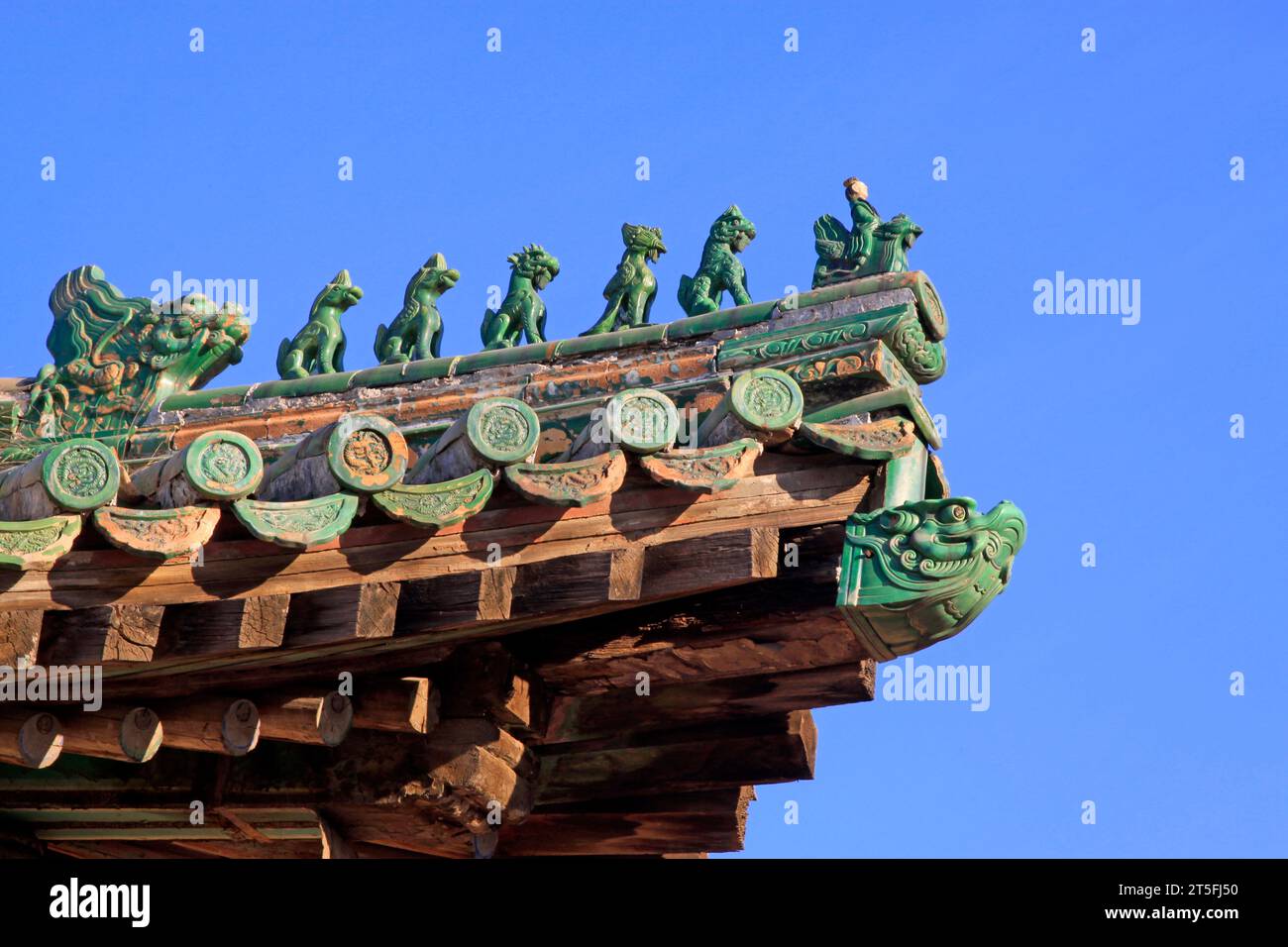 eaves ridge beast Chinese traditional style landscape architecture in ...