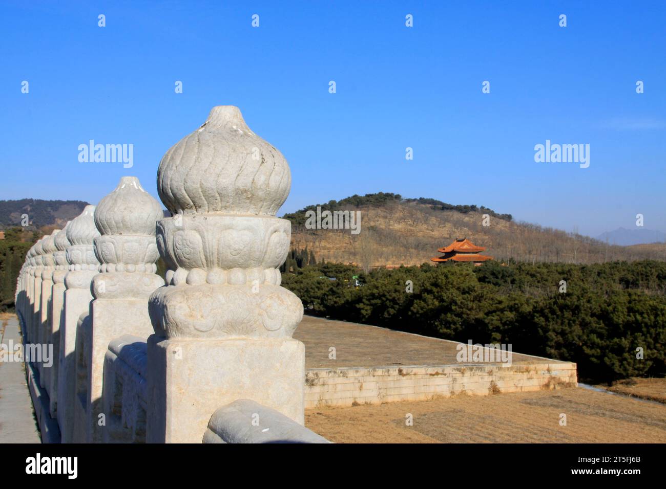 ancient Chinese traditional style of white marble stone bridge railings ...