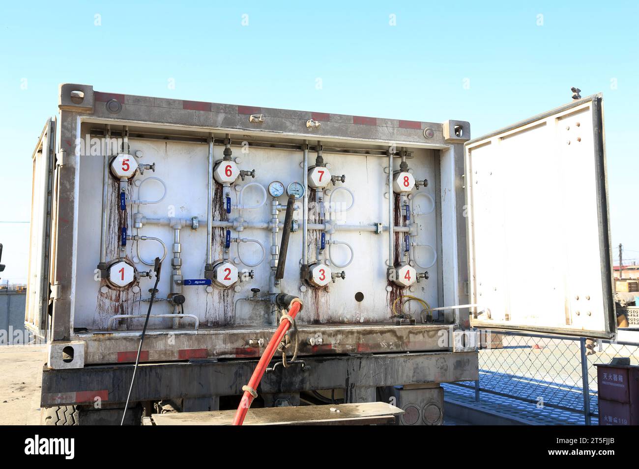 Compressed natural gas vehicles hi-res stock photography and images - Alamy