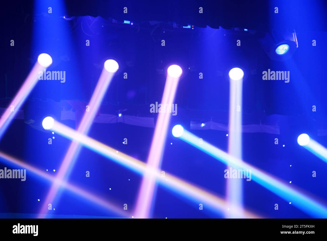 stage lighting effect in the dark Stock Photo - Alamy