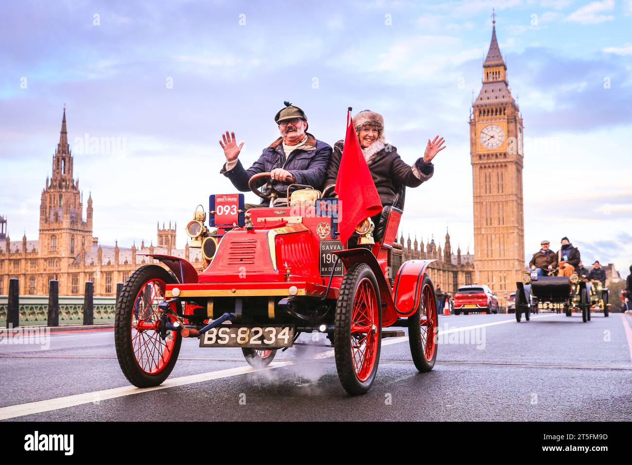 London, UK. 05th Nov, 2023. The owners of a 1902 red Covert called ...