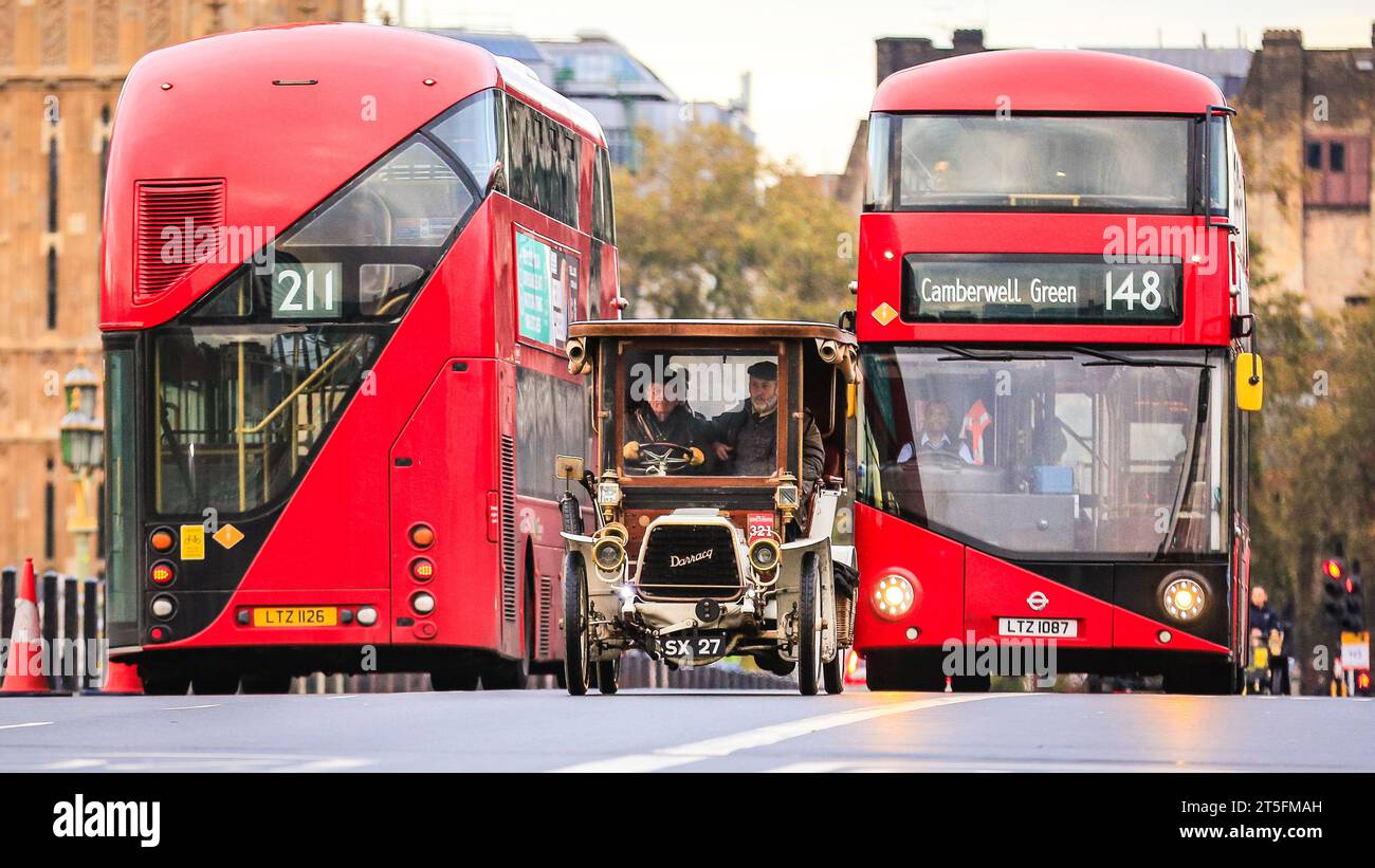 London, UK. 05th Nov, 2023. A Darracq appears to be sandwiched between ...