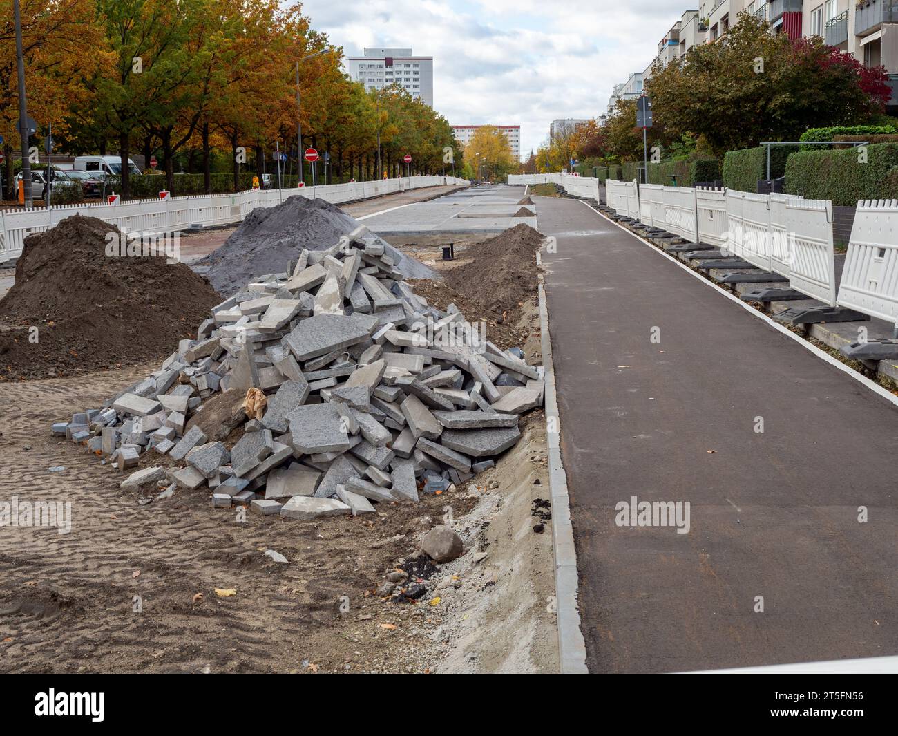New paved walkway construction hi-res stock photography and images - Alamy