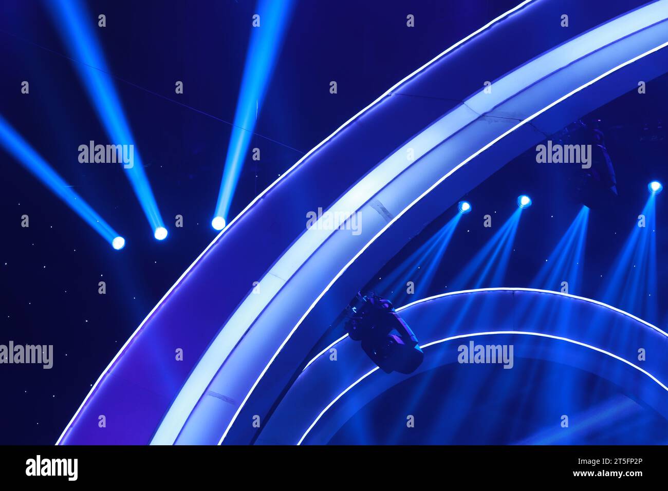 stage lighting effect in the dark Stock Photo - Alamy