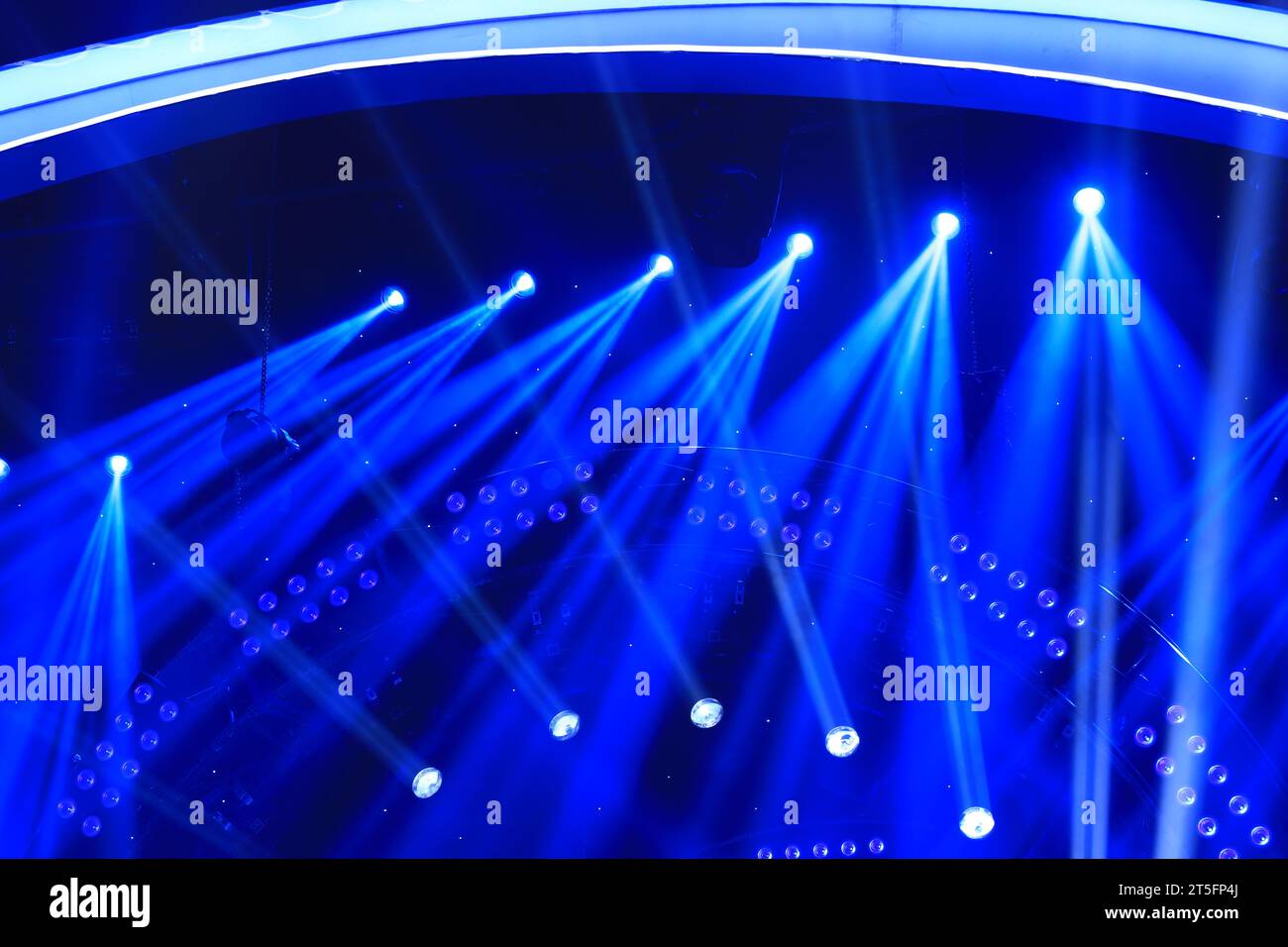 stage lighting effect in the dark Stock Photo - Alamy