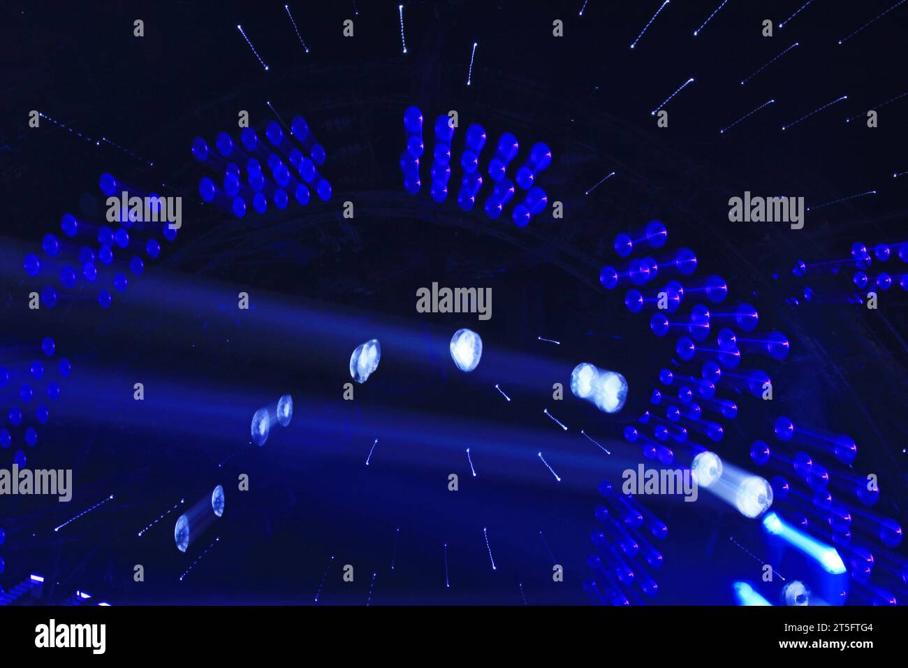 stage lighting effect in the dark Stock Photo - Alamy