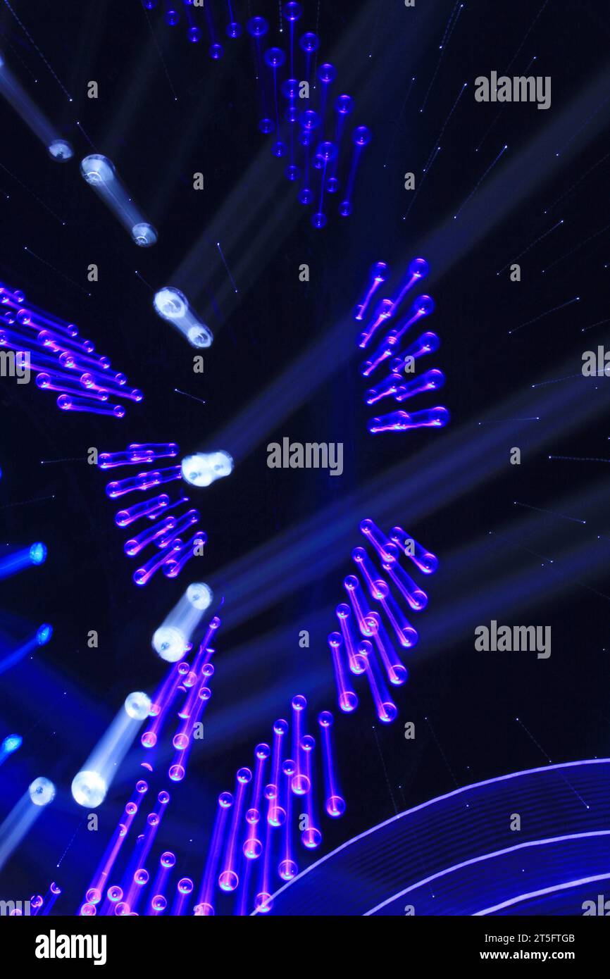 stage lighting effect in the dark Stock Photo - Alamy