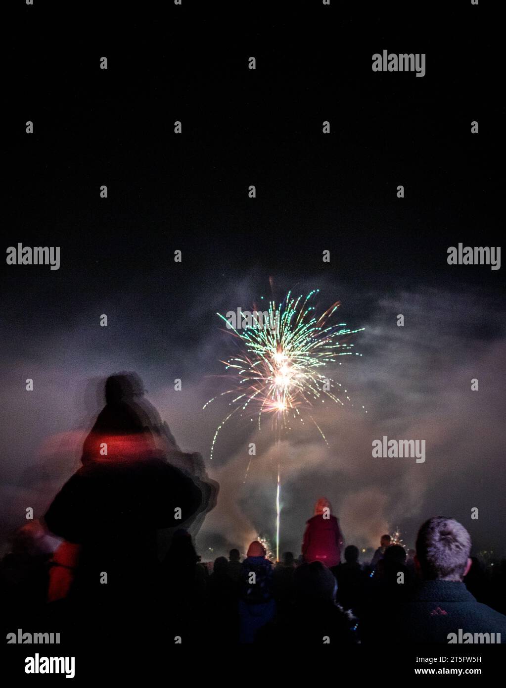 Bicester Round Table 2023 fireworks display at Pingle Field, Bicester ...