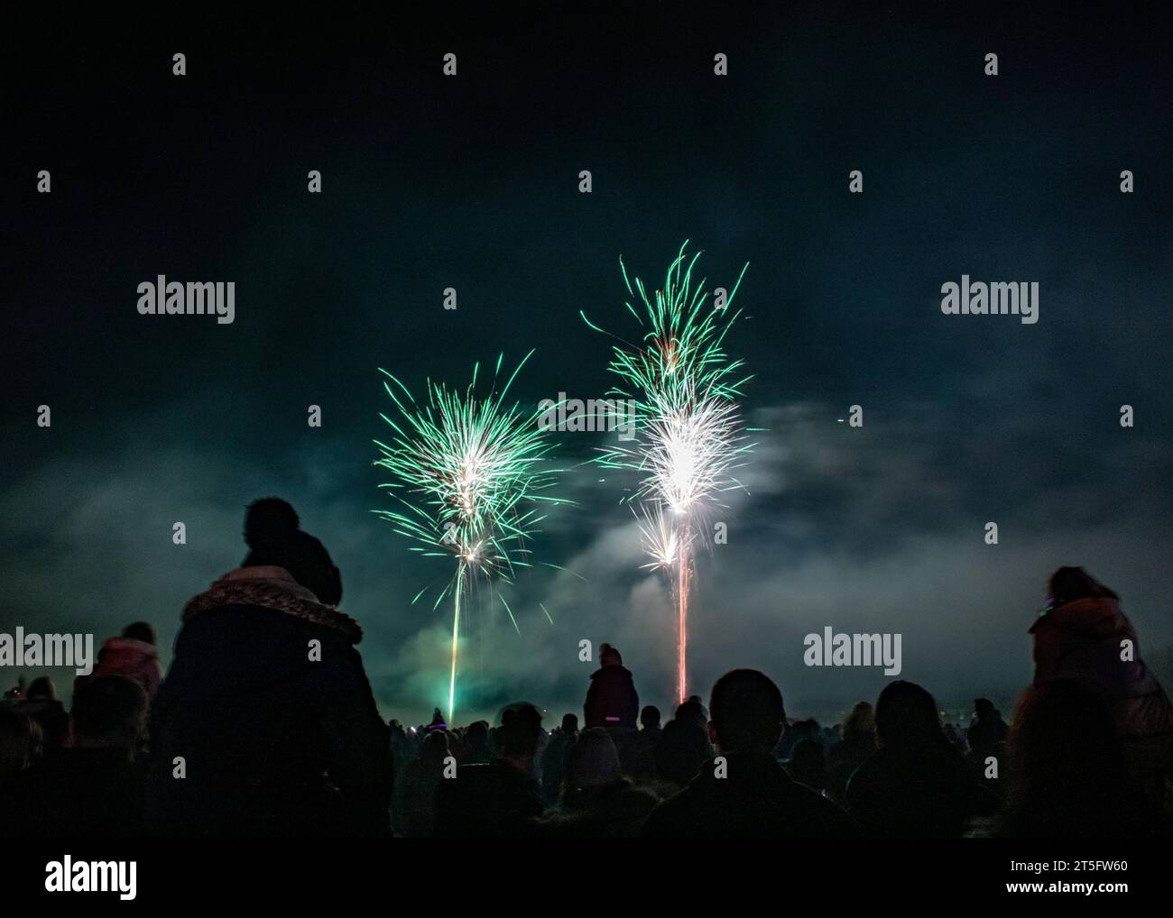 Bicester Round Table 2023 fireworks display at Pingle Field, Bicester ...