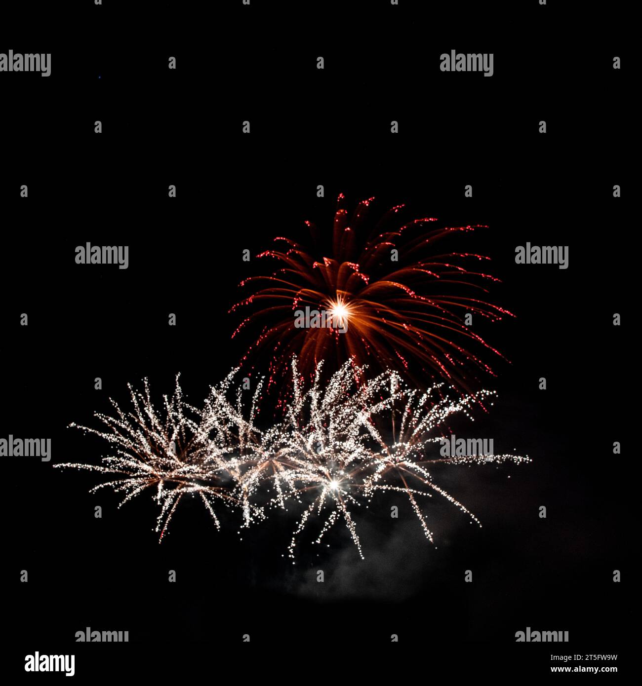 Bicester Round Table 2023 fireworks display at Pingle Field, Bicester ...