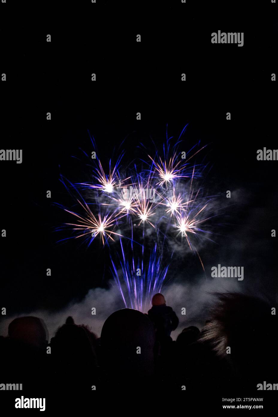 Bicester Round Table 2023 fireworks display at Pingle Field, Bicester ...