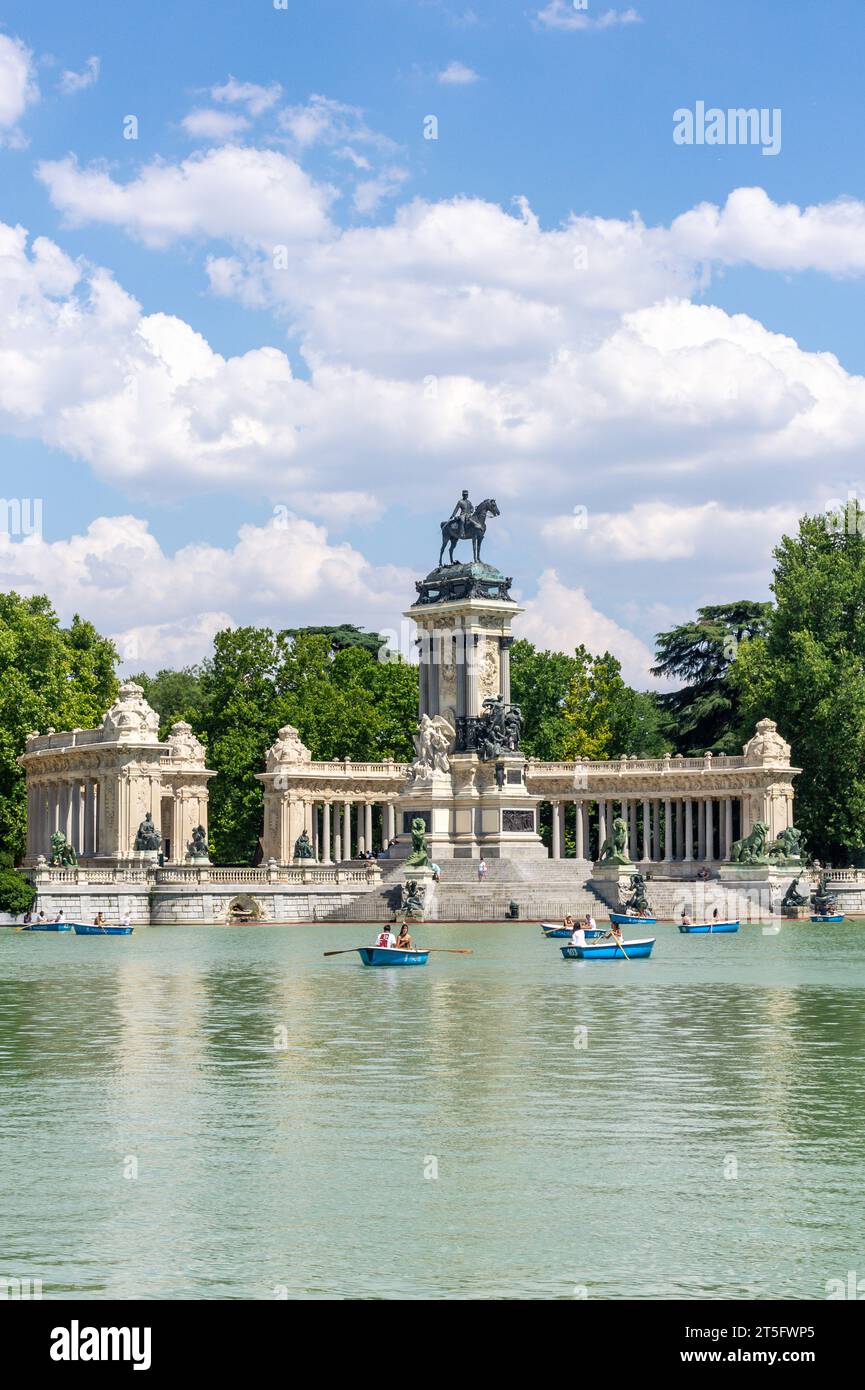 Monument to King Alfonso XII on Great Pond of El Retiro, Parque del ...